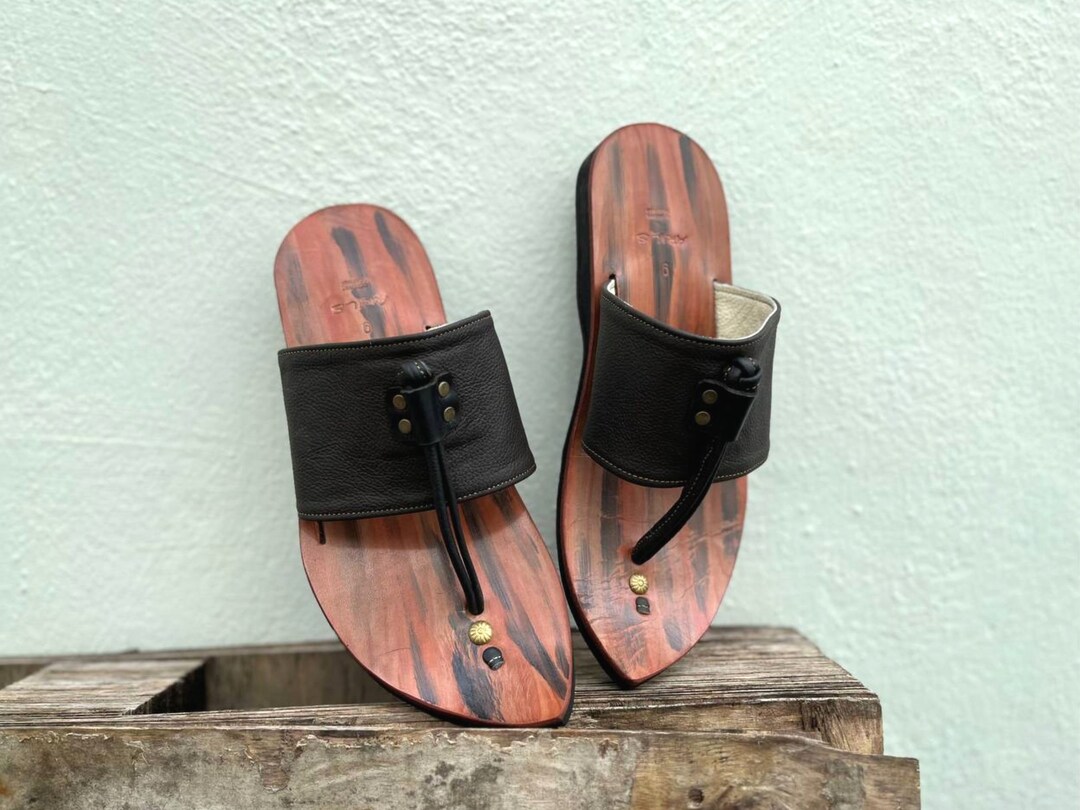 Capal Kurta Classic Traditional Malay Slippers Sandals for Men Size 9 ...