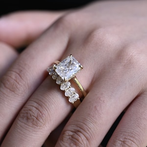Solid Gold Crushed Ice Radiant Cut Moissanite Wedding Band Set, MR-443 ...