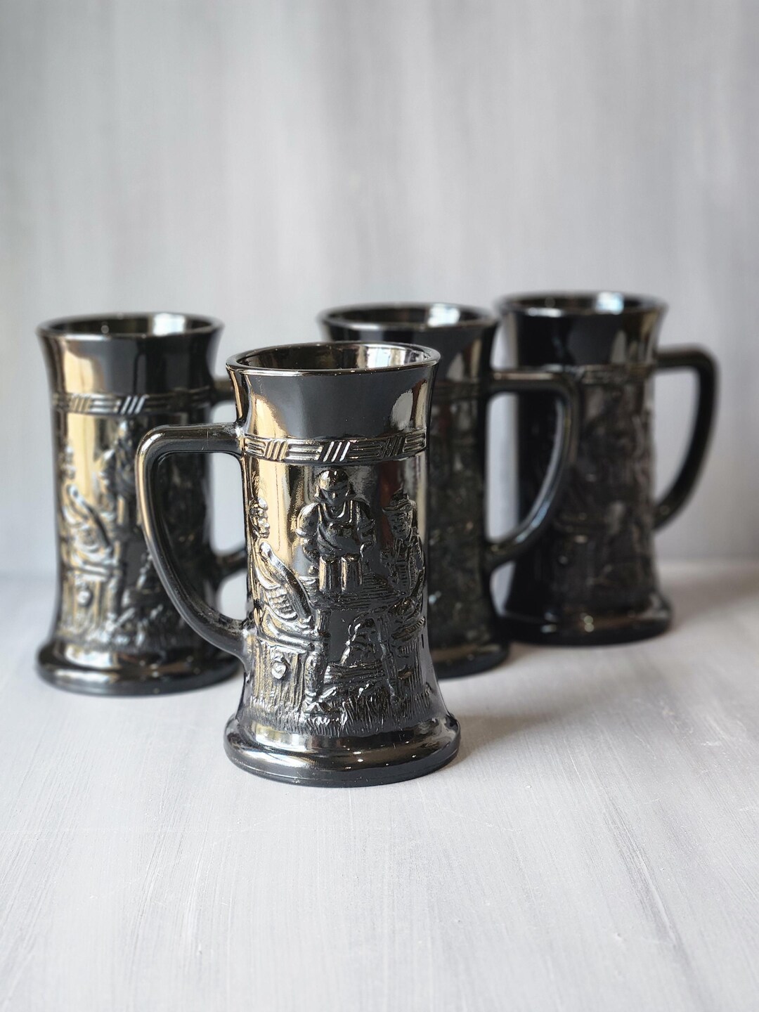 Tiara Exclusives Black Glass Beer Mugs Steins Indiana Glass Vintage Set ...