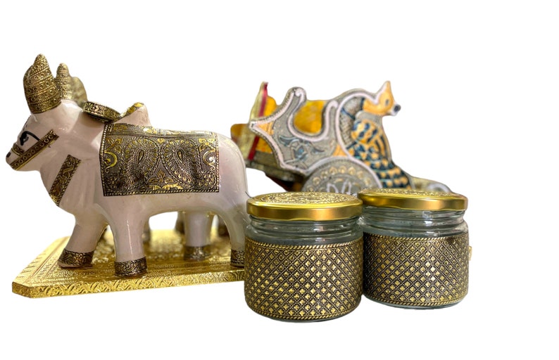 New Design Meenakari Wooden Bullock Cart With Double Bull and 2 Pcs ...