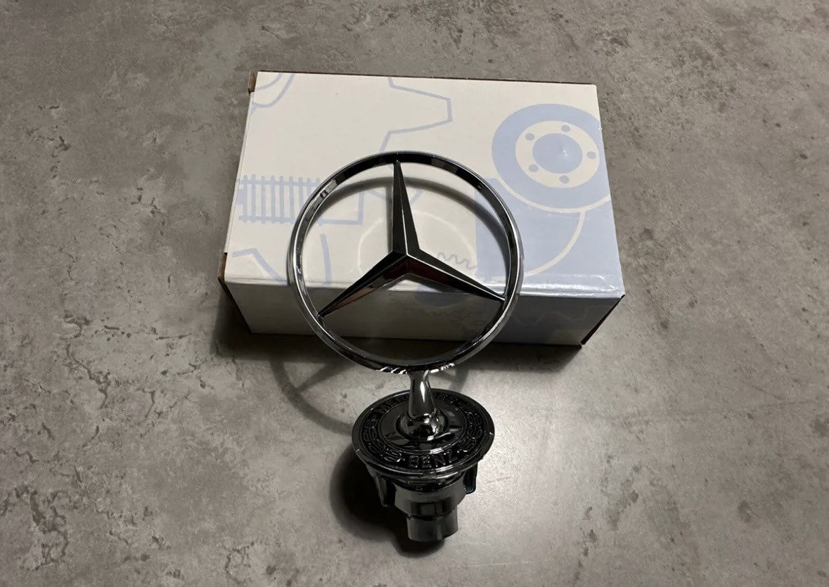 Mercedes Bonnet Raised Star Emblem Badge Black and Chrome C E S Clk ...