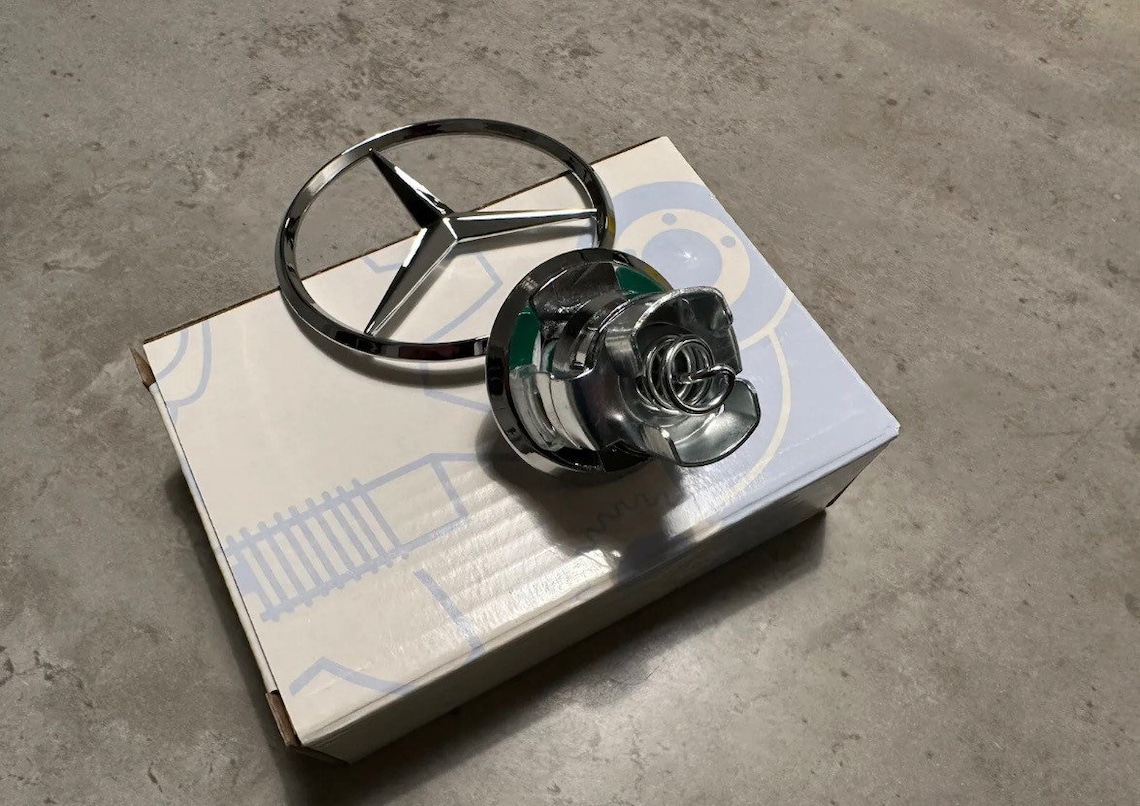 Mercedes Bonnet Raised Star Emblem Badge Black and Chrome C E S Clk ...