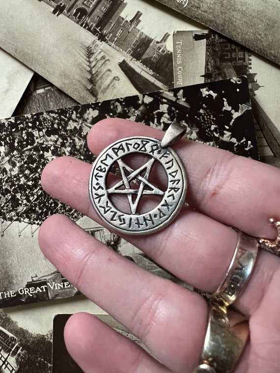 runic pentacle 925 - Gem