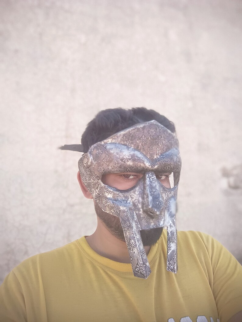 Medieval Roman Gladiator Face Mask in MS Steel Helmet Hand - Etsy