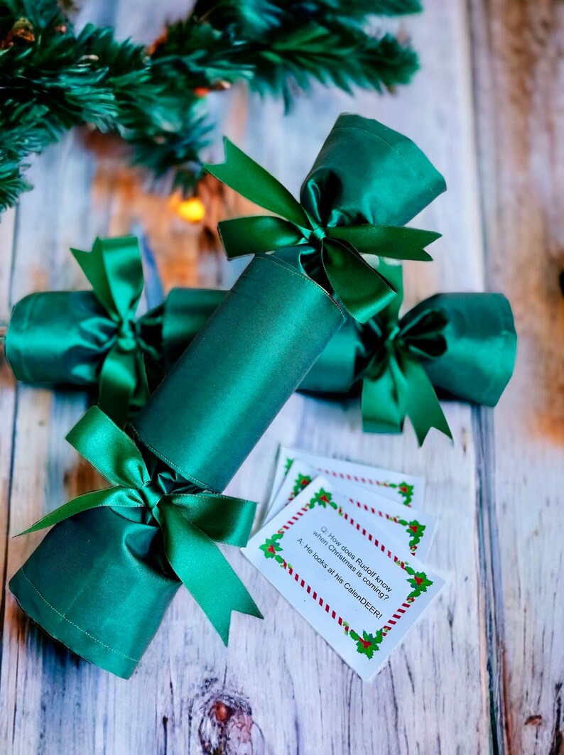 Luxury Christmas Crackers Sustainable & Reusable Emerald Christmas - Etsy
