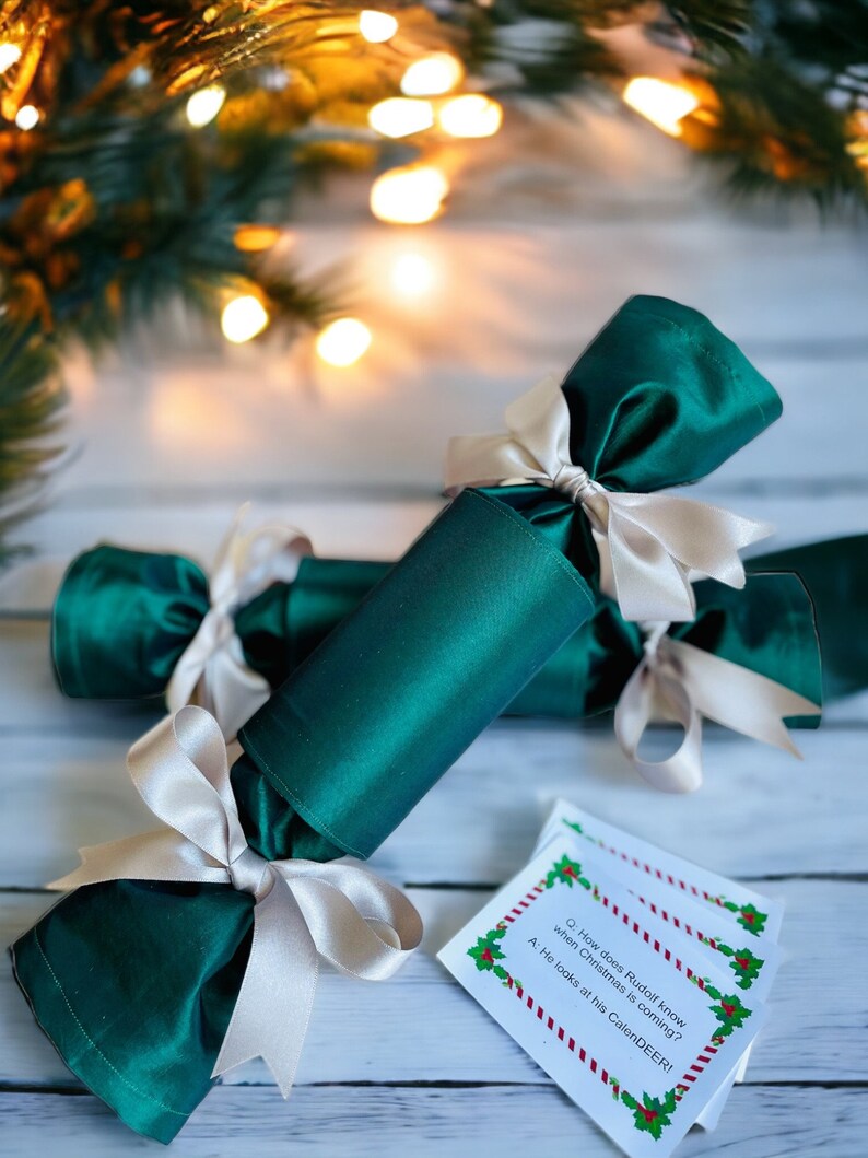 Luxury Christmas Crackers Sustainable & Reusable Emerald Christmas - Etsy