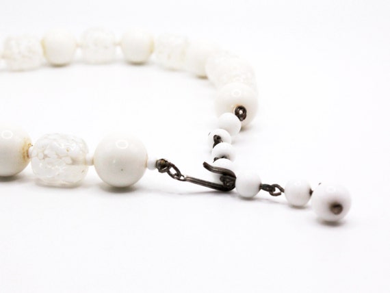 Vintage Speckled Glass White Milk Glass Hook Choker N… - Gem