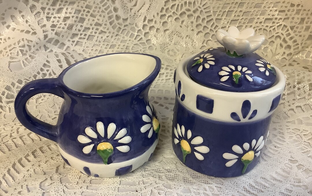 Oneida Kitchen Spring Daisy Flowers Ceramic Glazed Cream Creamer and ...