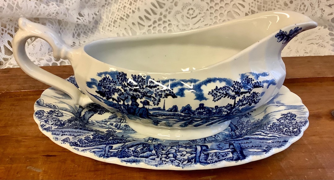 Myott 'the Hunter' Gravy Boat With Underplate: Blue Transferware China ...