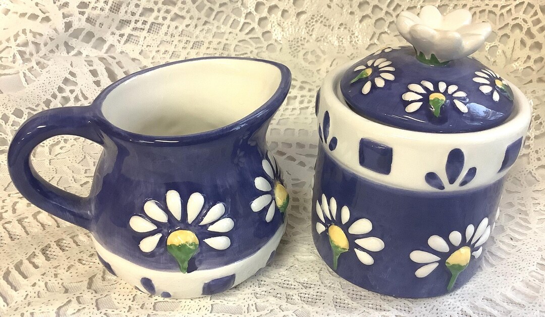 Oneida Kitchen Spring Daisy Flowers Ceramic Glazed Cream Creamer and ...