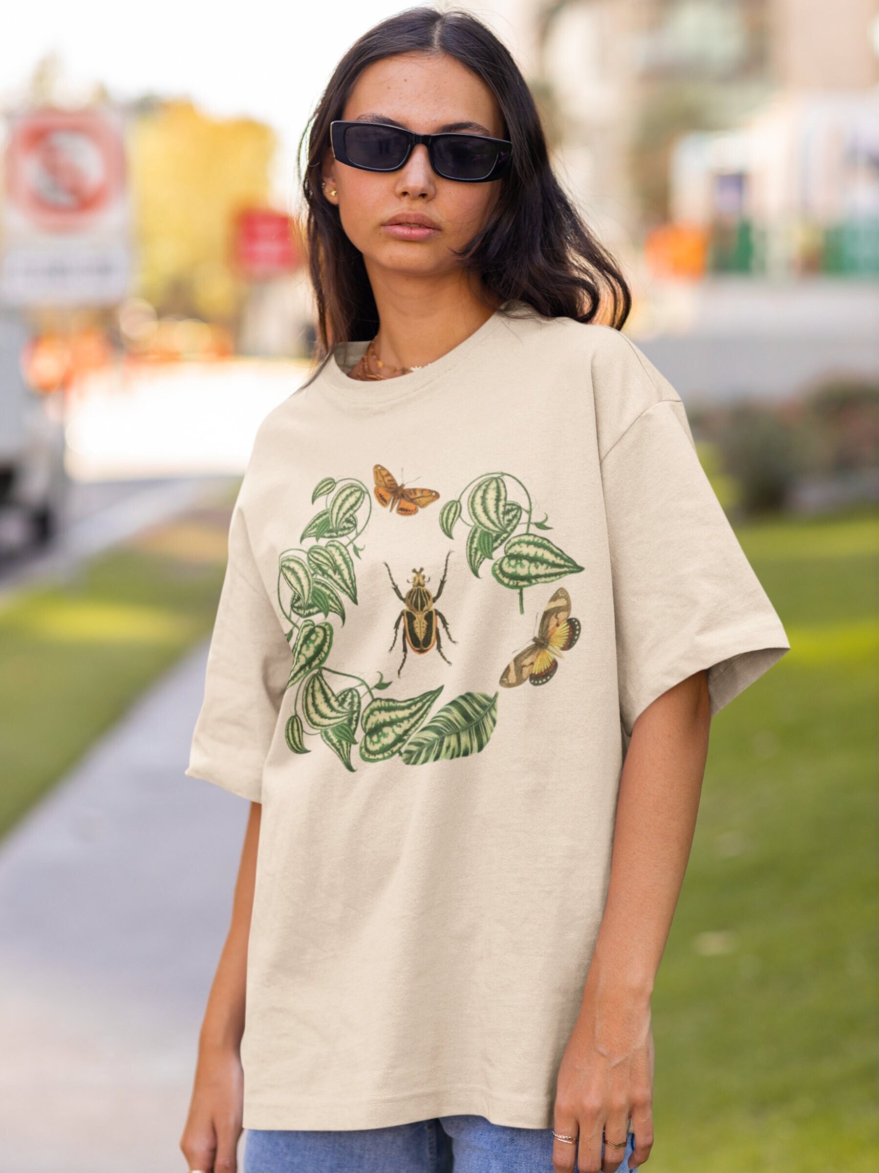 Camisa tropical, camisa de insectos, camiseta estética, planta de hoja ...