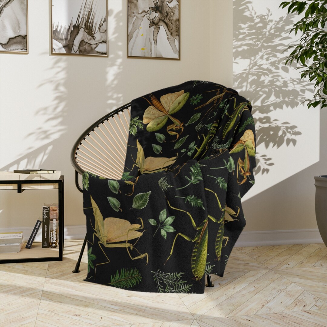 Insect Blanket, Praying Mantis Blanket, Black Blanket, Minky Blanket ...