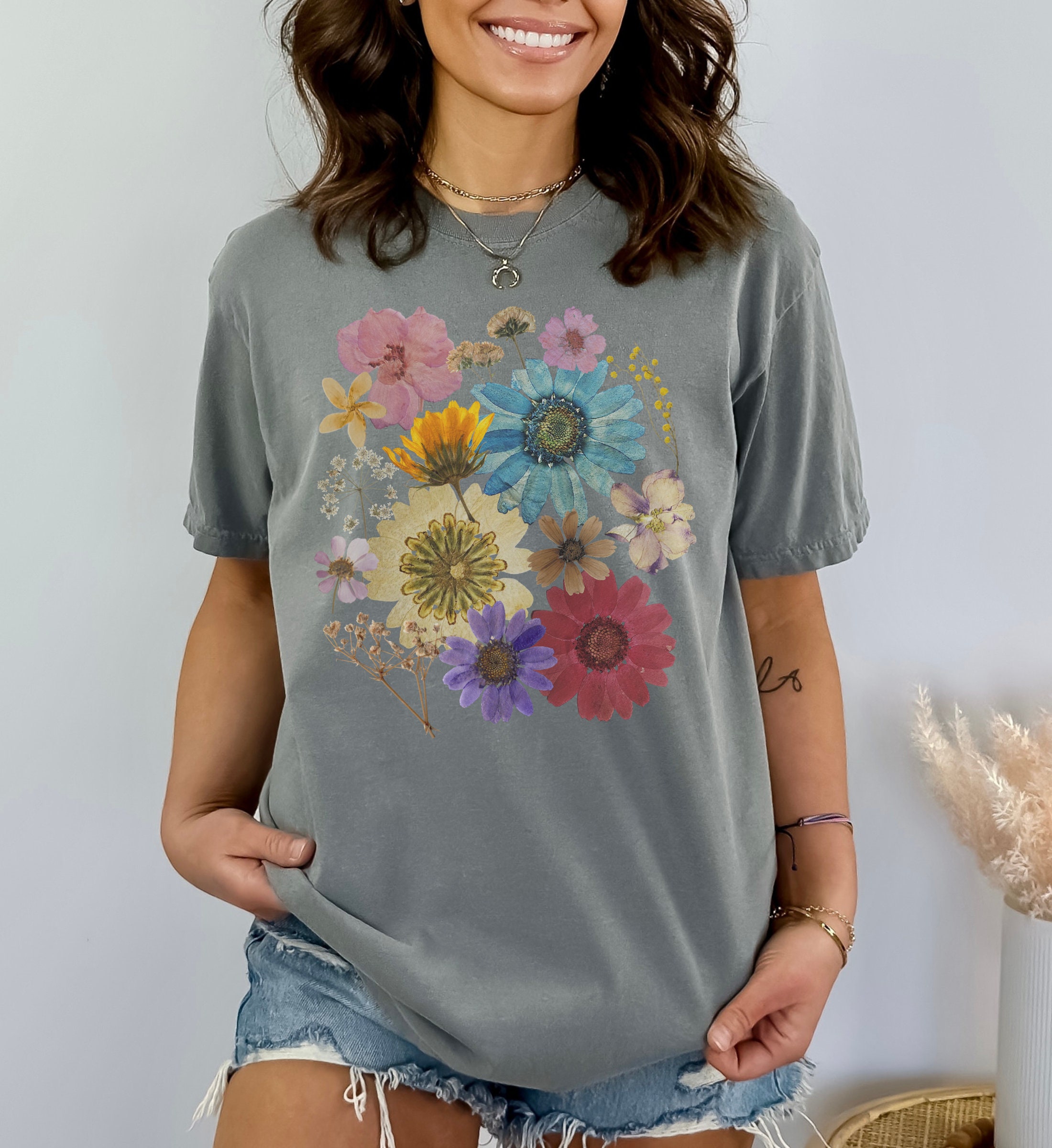 Wildflower Tshirt, Wildflower Shirt, Pressed Flowers Tshirt, Botanical Tshirt, Comfort Colors ...