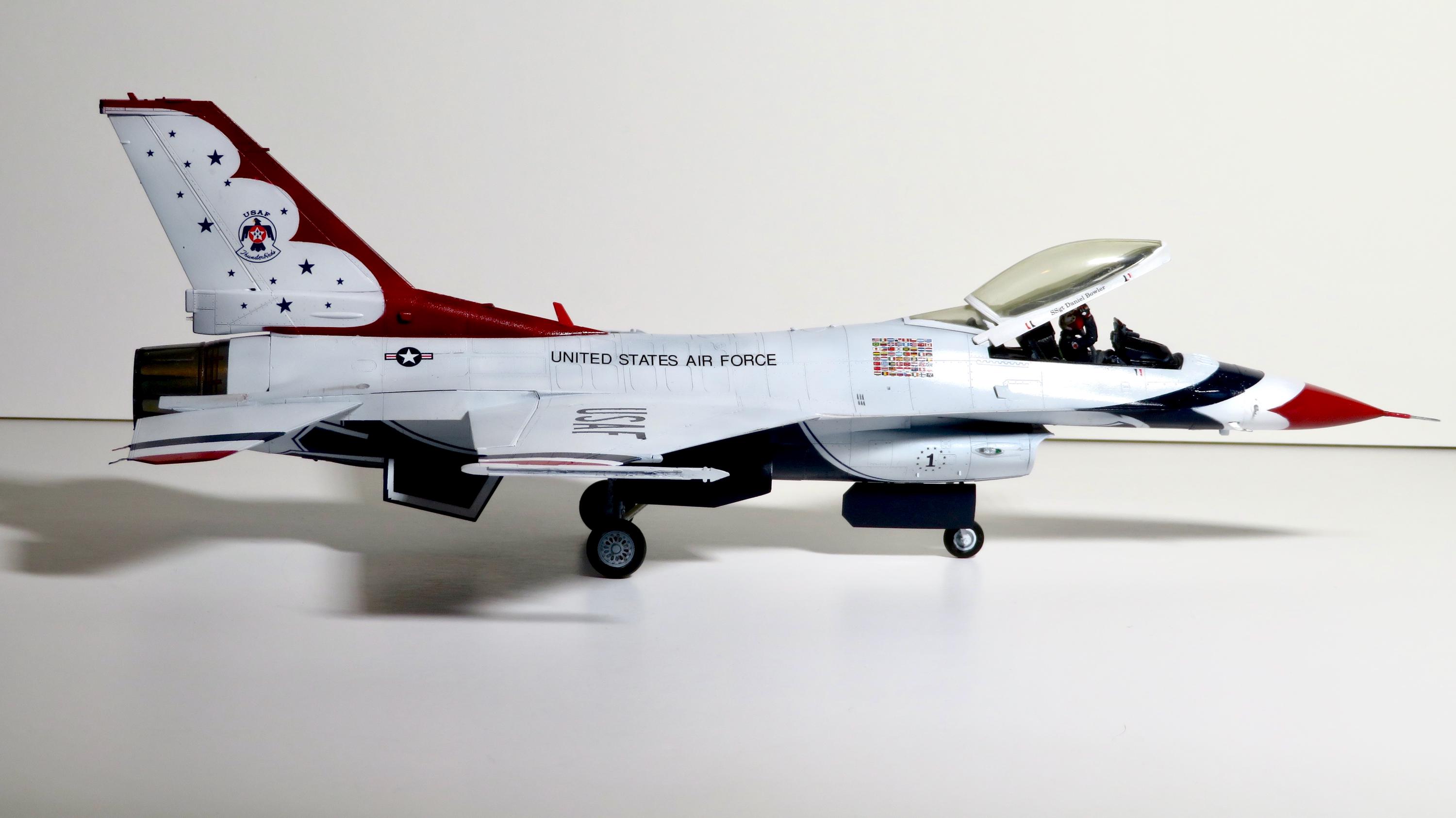 Handmade F-16C Thunderbird Scale Model (1:48 Scale) Customizable - Etsy