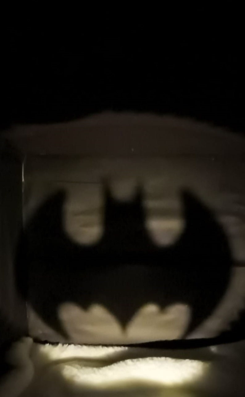 The Dark Knight Bat Signal Night Light,valentine's Day, Batman Boy Lamp ...