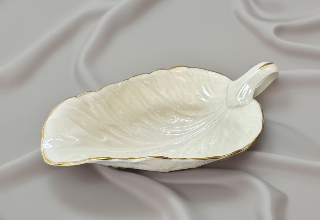 Lenox Colony Cabbage Leaf Shape Ivory Open Gravy Sauce Boat W/ Gold ...
