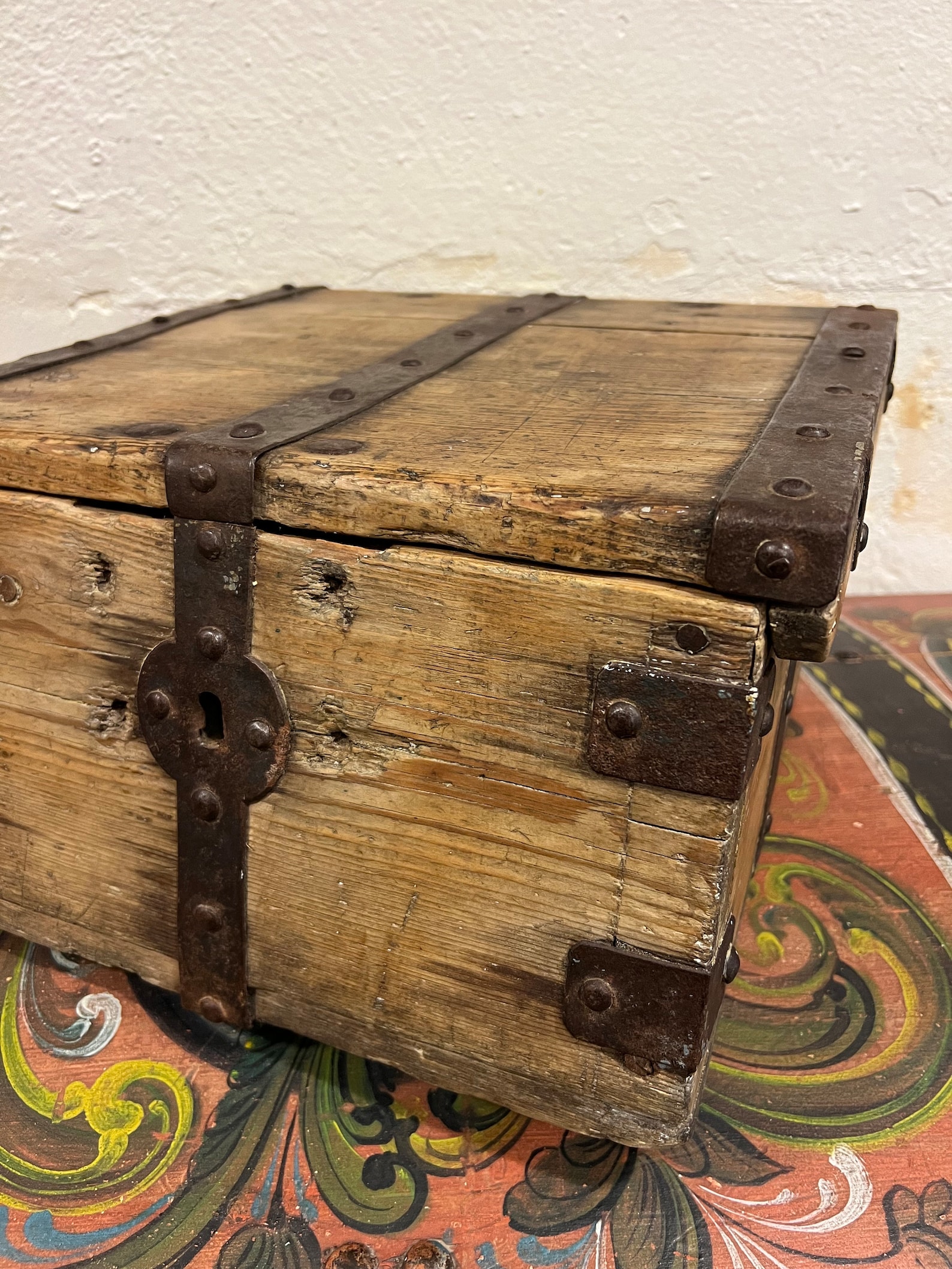 1700s Norwegian RUSTIC Chest/ Jewelry Box/treasure Box/ Treasure Chest ...