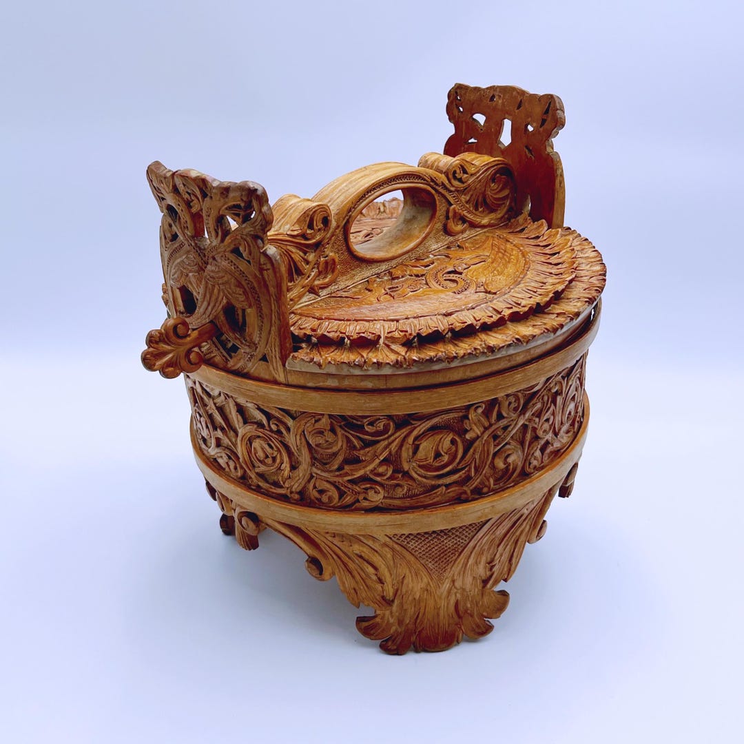 An Important Hand-carved Butter Bucket by Lars Kinsarvik (1846-1925), C ...