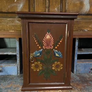 Antique Rosemaling Hanging Cabinet in Pinewood, Scandinavian Antique ...