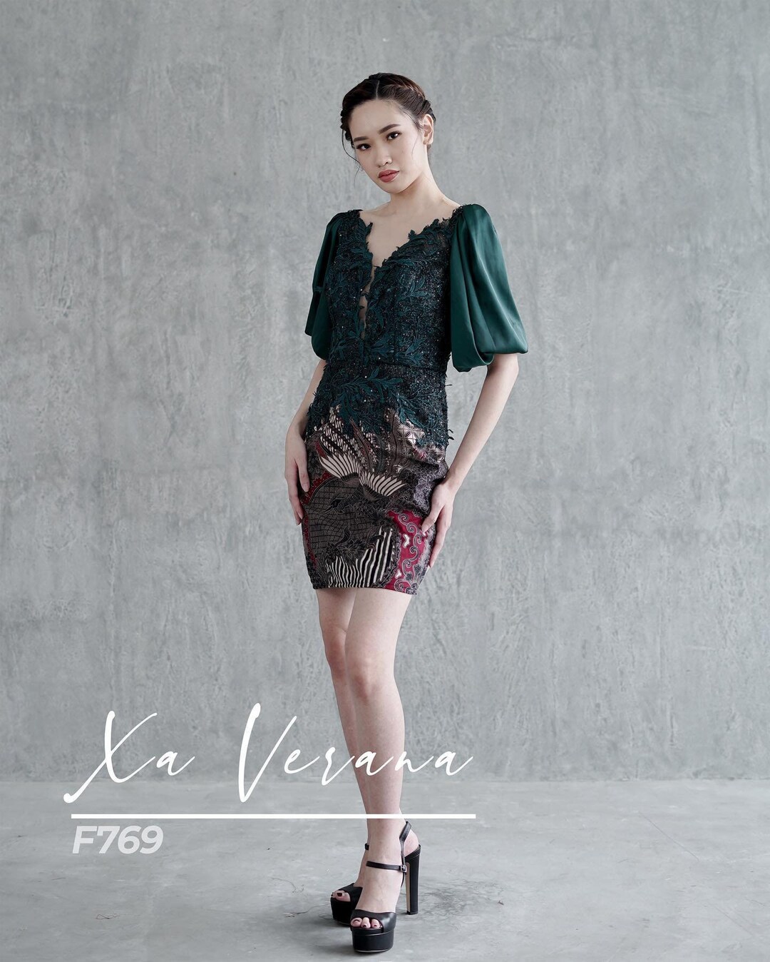 Custom Kebaya Modern, Kebaya Indonesian Clothing, Kebaya Embroidery ...