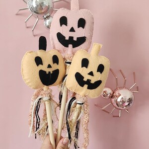 Felt Pumpkin Wand, Pumpkin Wand, Felt Wands, Halloween Season, Felt ...