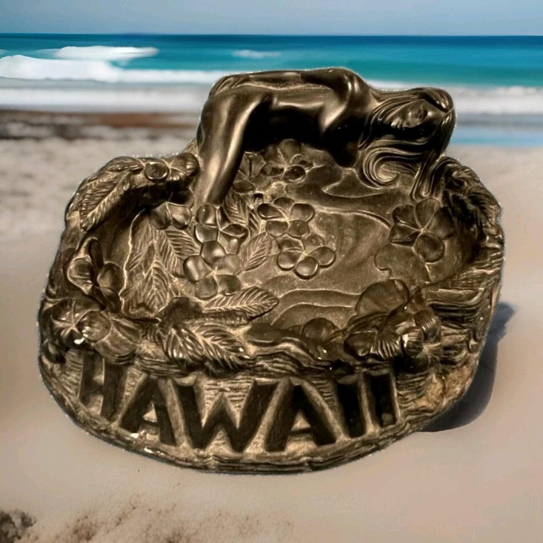 Coco Joes Vintage Hawaii Lava Ashtray Hawiian Hula Girl Beach Scene ...