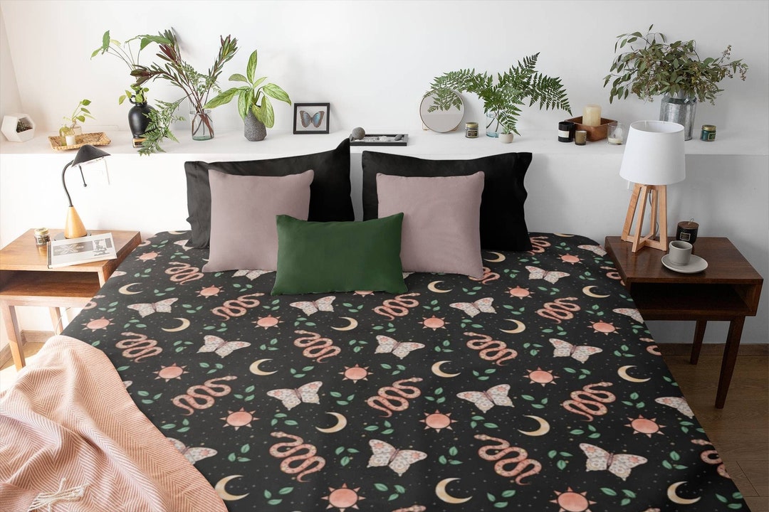 Witchy Bedding, Gothic Bedroom,goth Duvet Cover,moth Duvet Cover ...