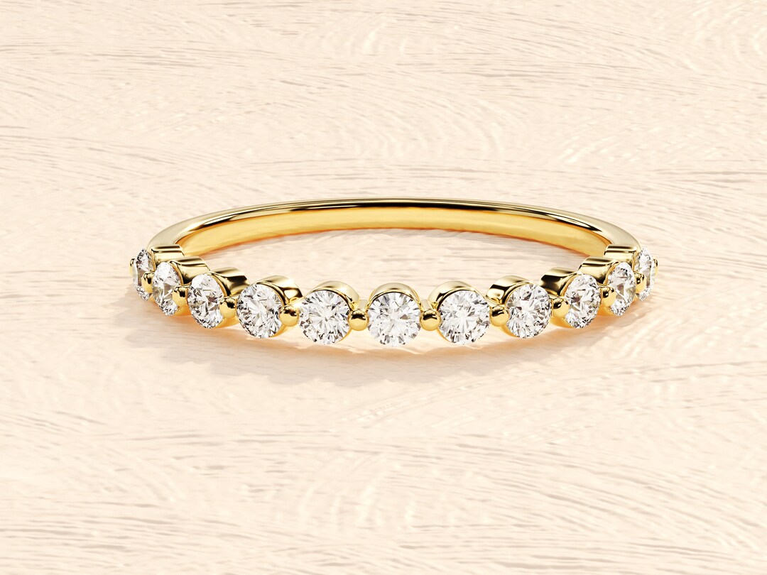 Shared Prong Eleven Stone Anniversary Band (0.55 Ct)/ Prong Set Eleven ...