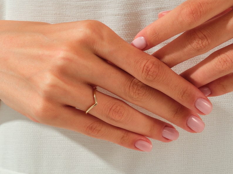 14k Solid Gold Plain Curved Wedding Ring / Plain Minimalist - Etsy