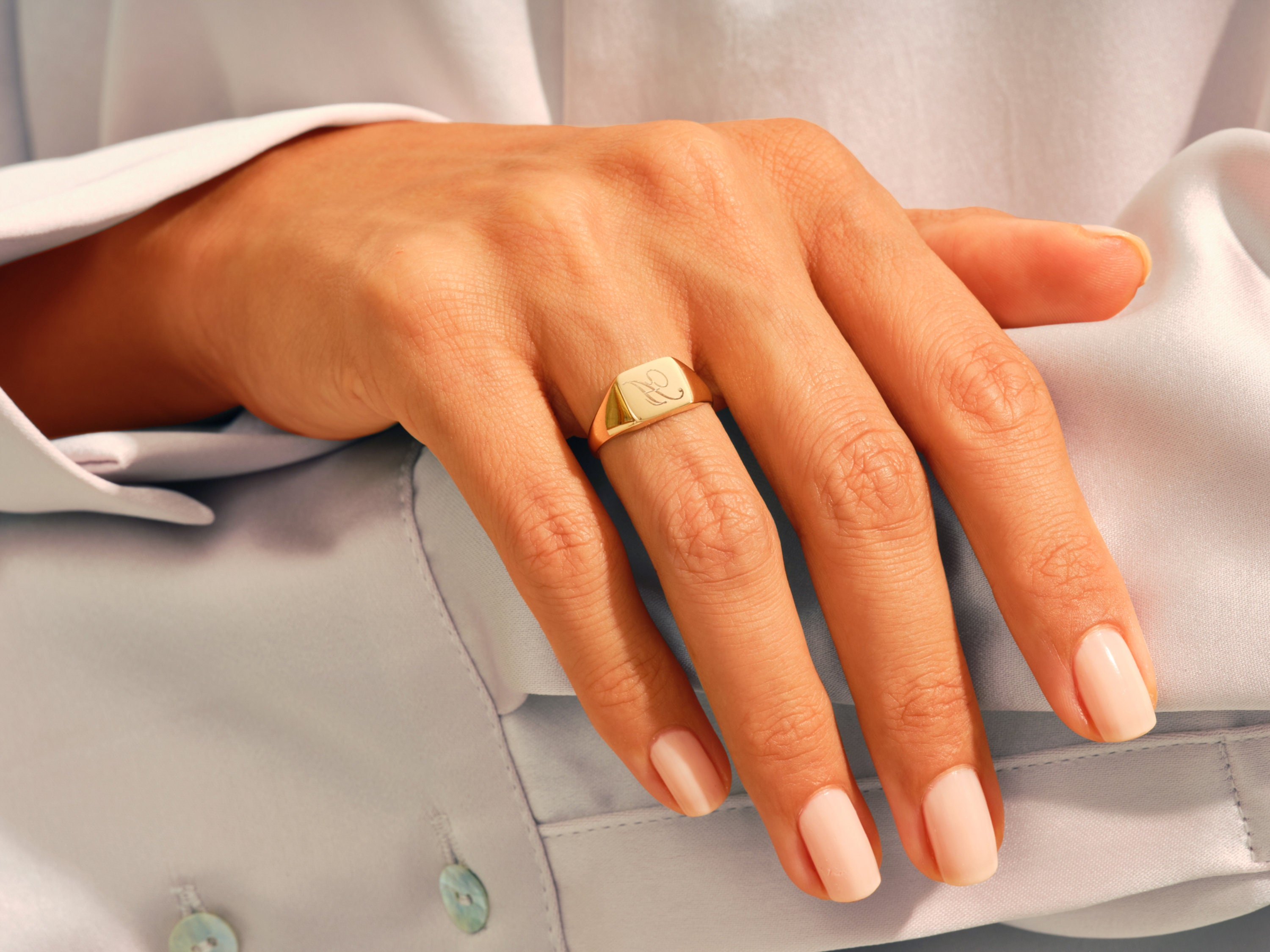 Square Signet Ring in 14k Solid Gold / Custom Pinky Signet - Etsy