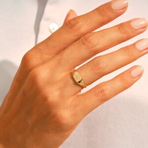 14k Solid Gold Square Signet Ring, Custom Engraved Family Crest - Etsy