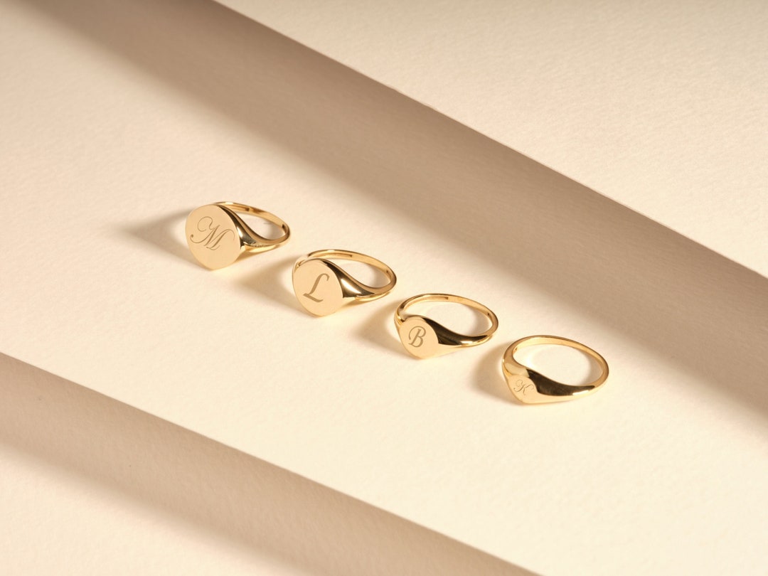 Custom Round Signet Ring in 14k Solid Gold / Personalized Pinky Signet ...