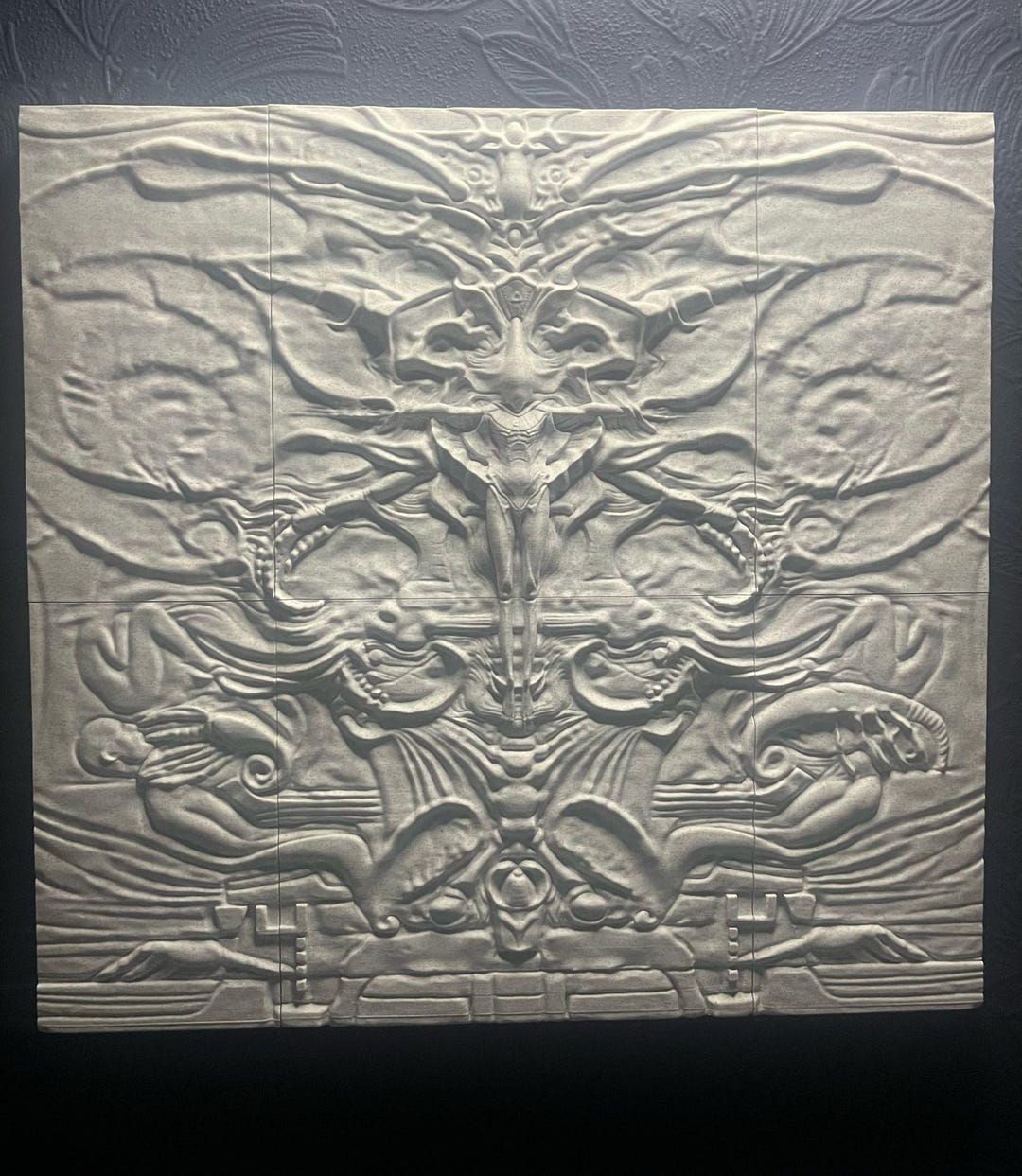Aliens Mural Deacon Wall Art 3d Printed, White Marble Effect, Unique ...