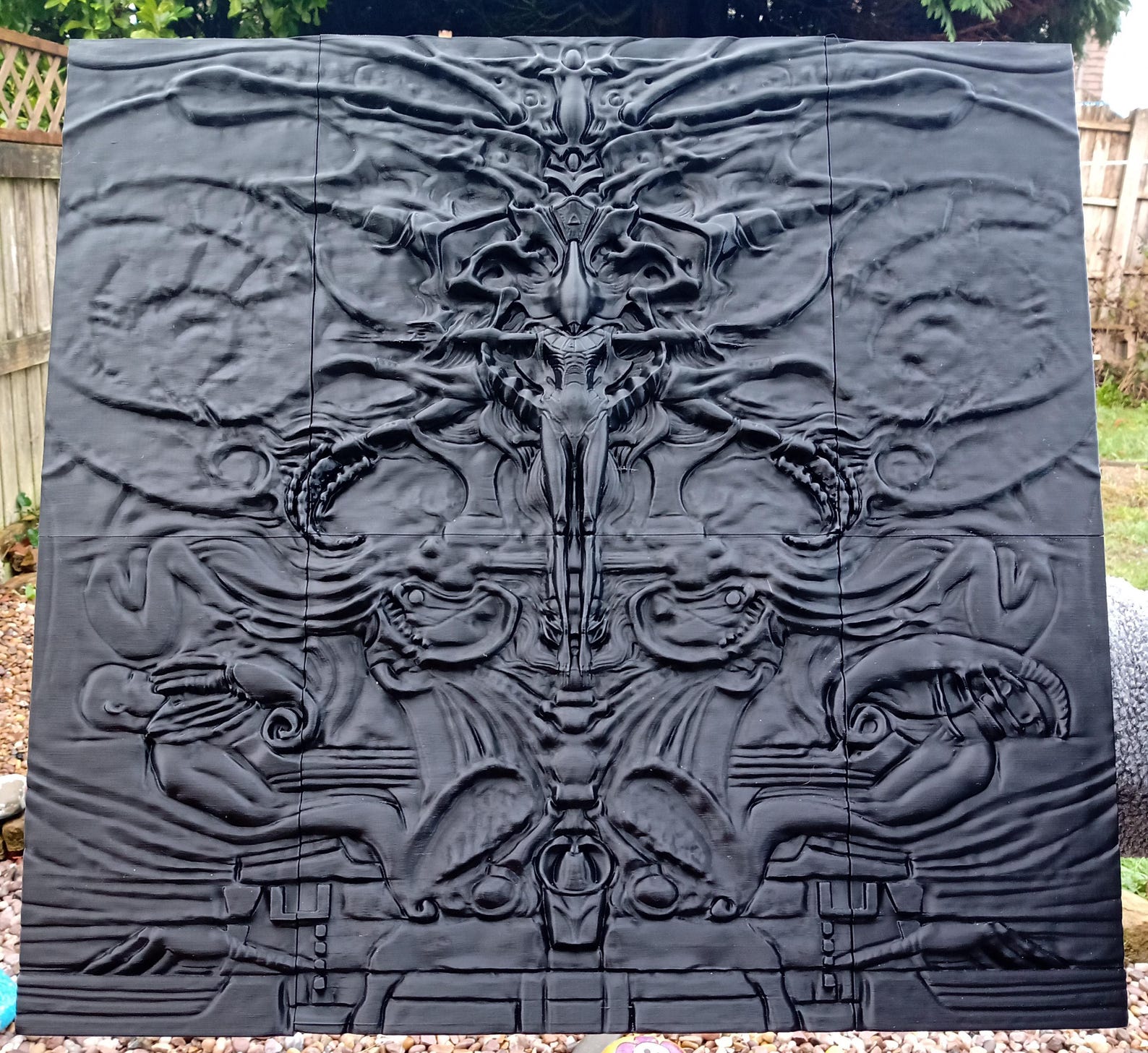Aliens Mural Deacon Wall Art 3d Printed, White Marble Effect, Unique ...