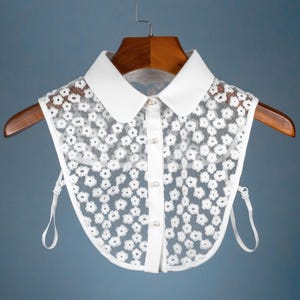 White False Floral Lace Round Peter Pan Collar Design for Women Girls ...