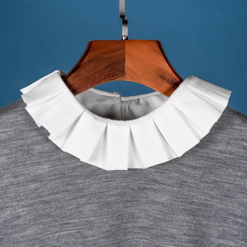 White Pleated Round False Collar Satin Crepe Design for Women Girls ...