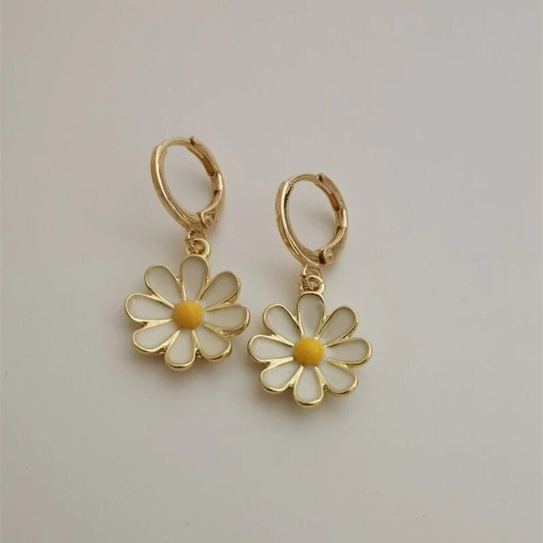 Elasev Daisy Hoop Earring - Etsy