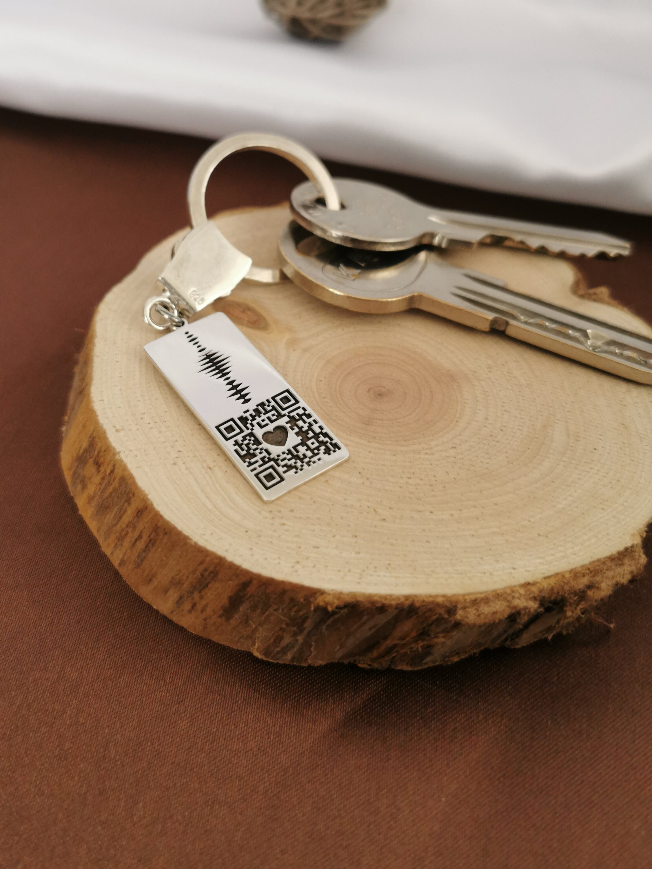 Sound Wave Keychain With QR Code • Men Voice Recording Gift • Custom ...