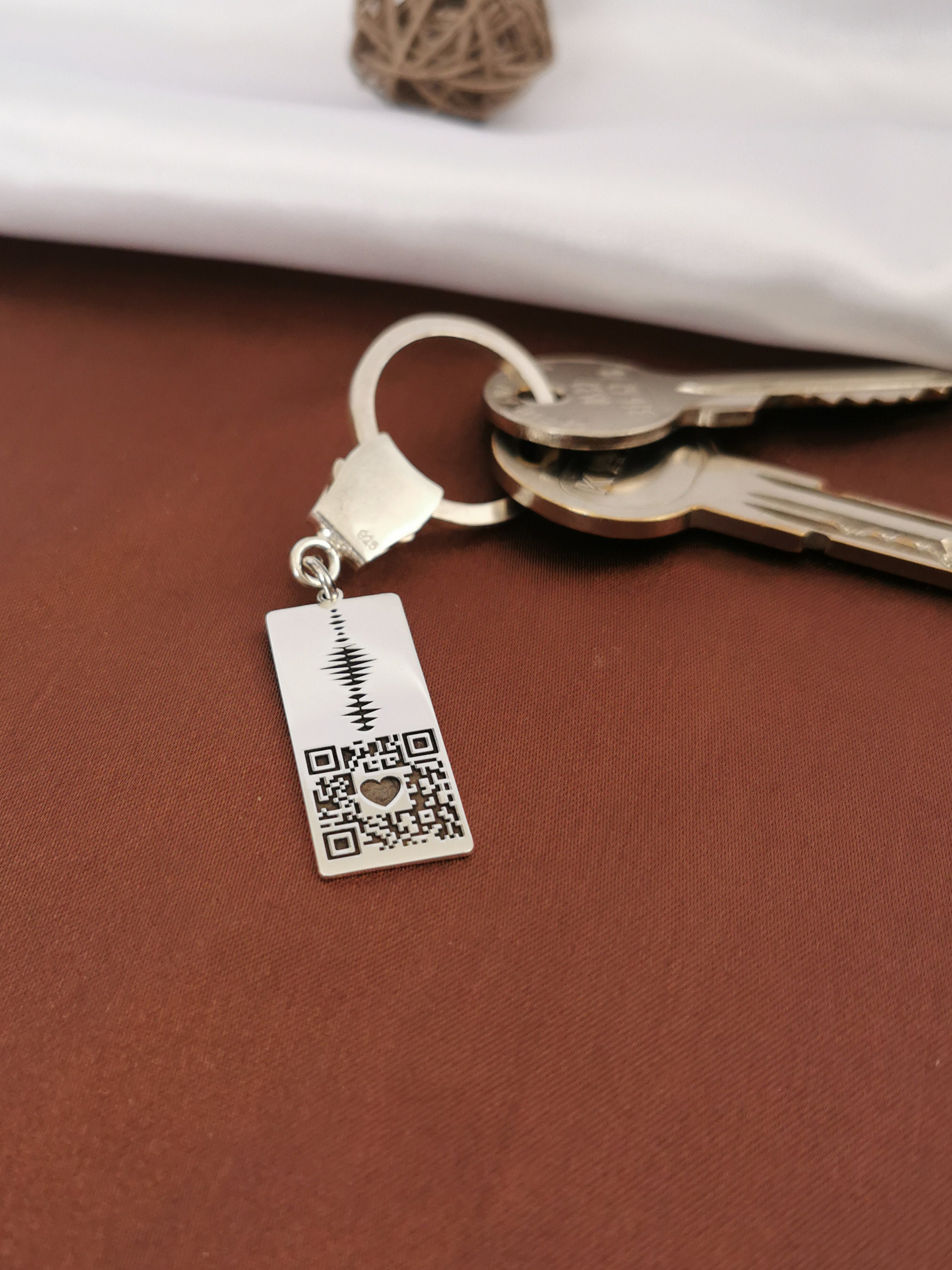 Sound Wave Keychain With QR Code • Men Voice Recording Gift • Custom ...
