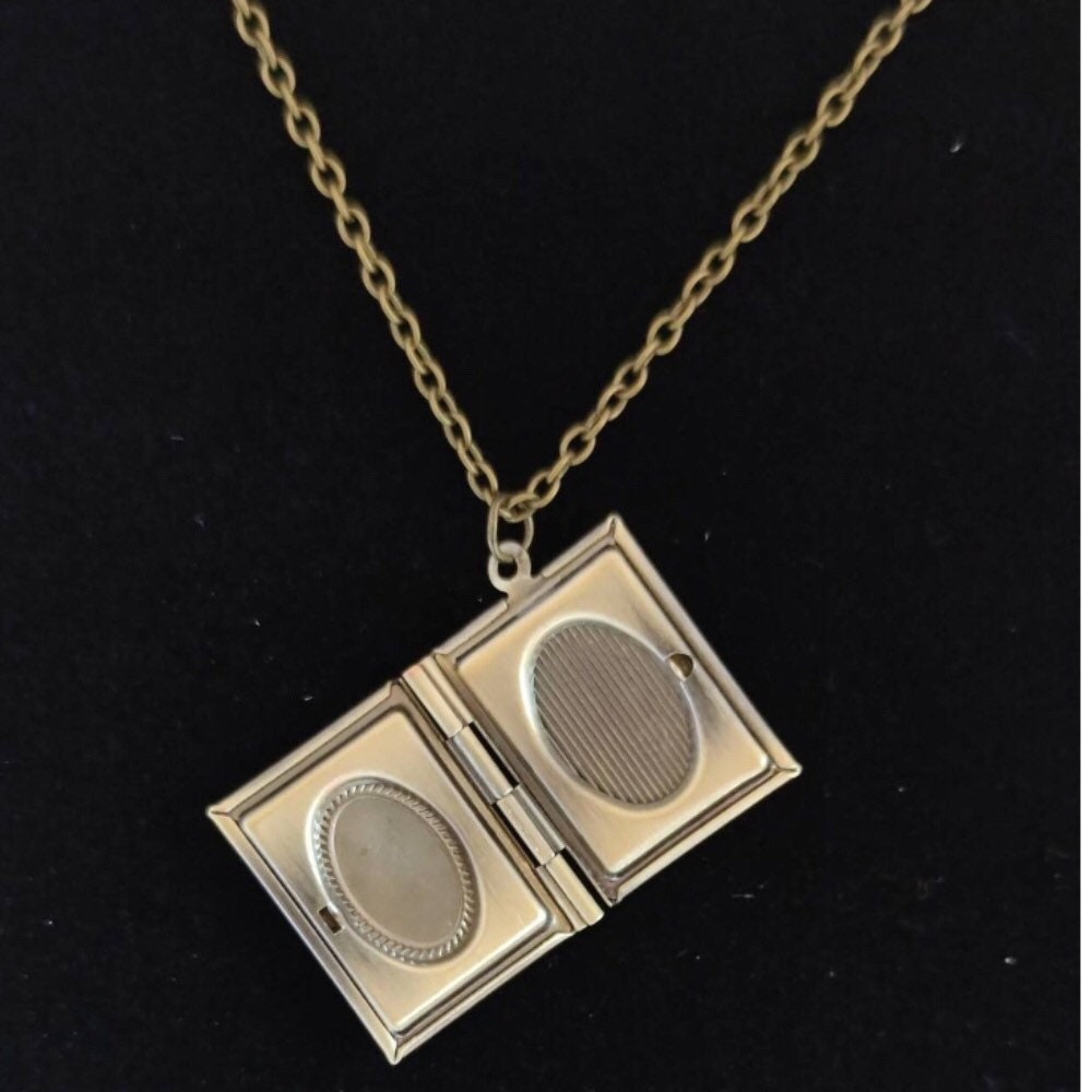 Alice in Wonderland Book Locket Necklace, Vintage Book Locket, Book ...