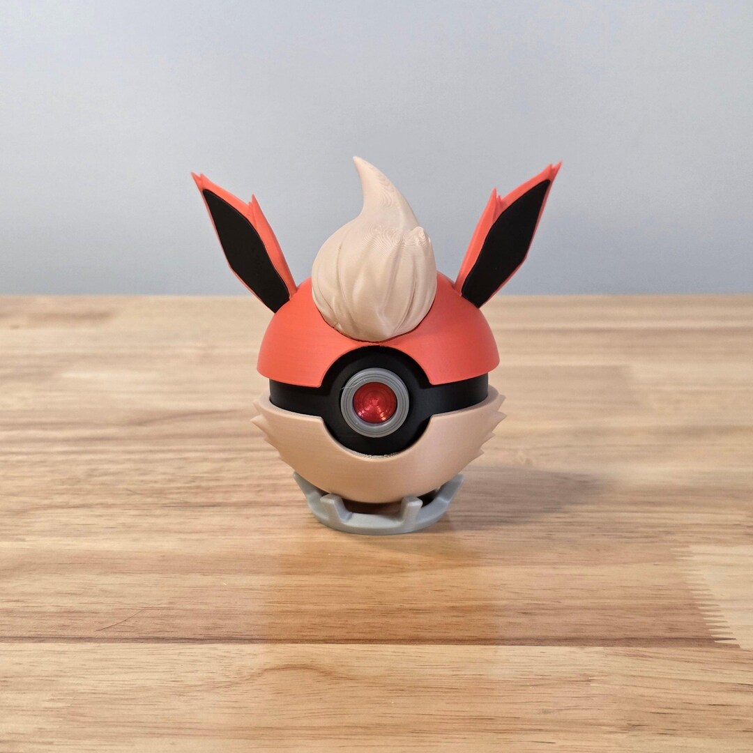 Flareon Poke Ball | 3D Printed Display Ball - Etsy