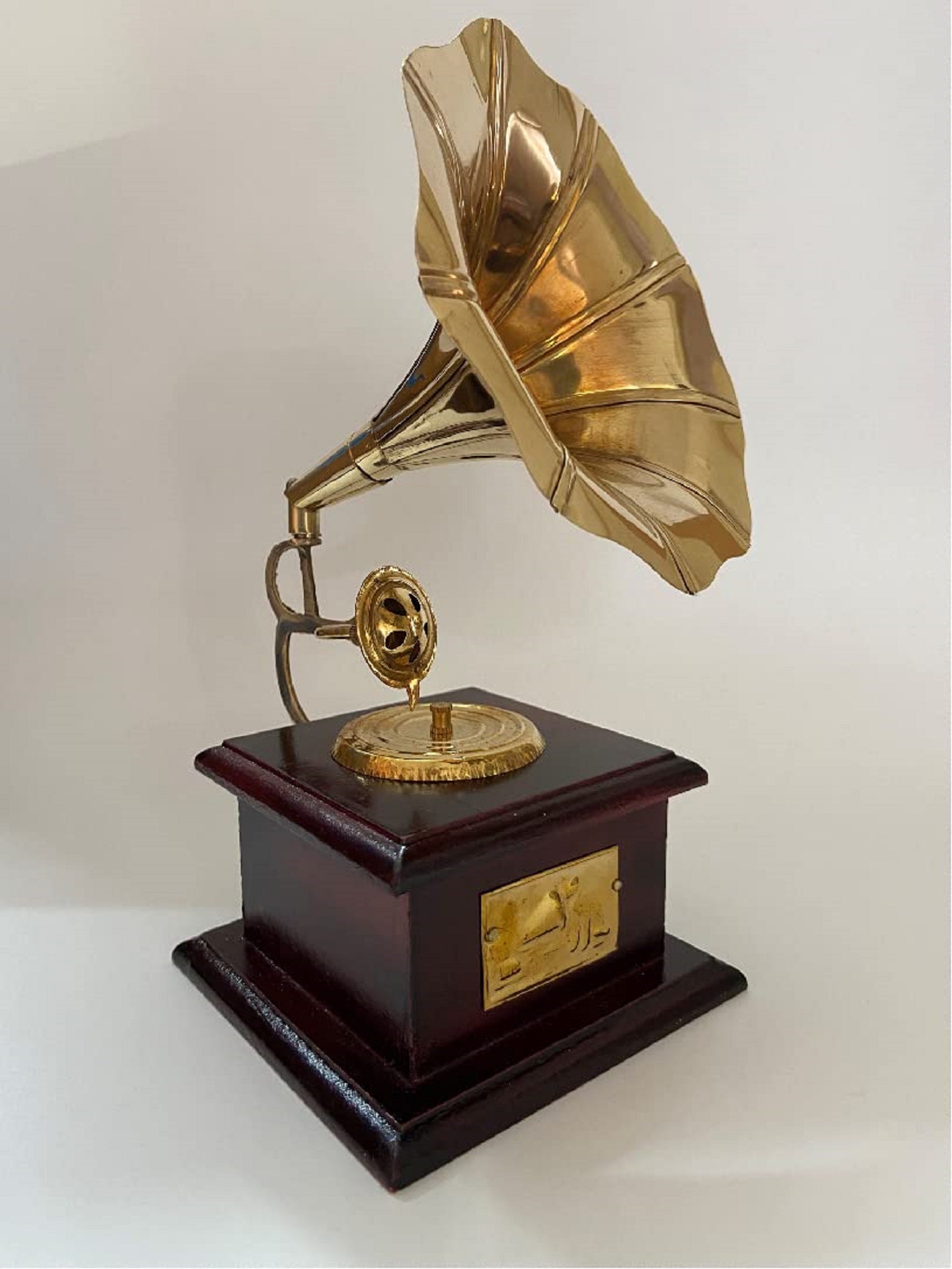 Nostalgic Gramophone Phonograph New Working Record Player Antique Style ...