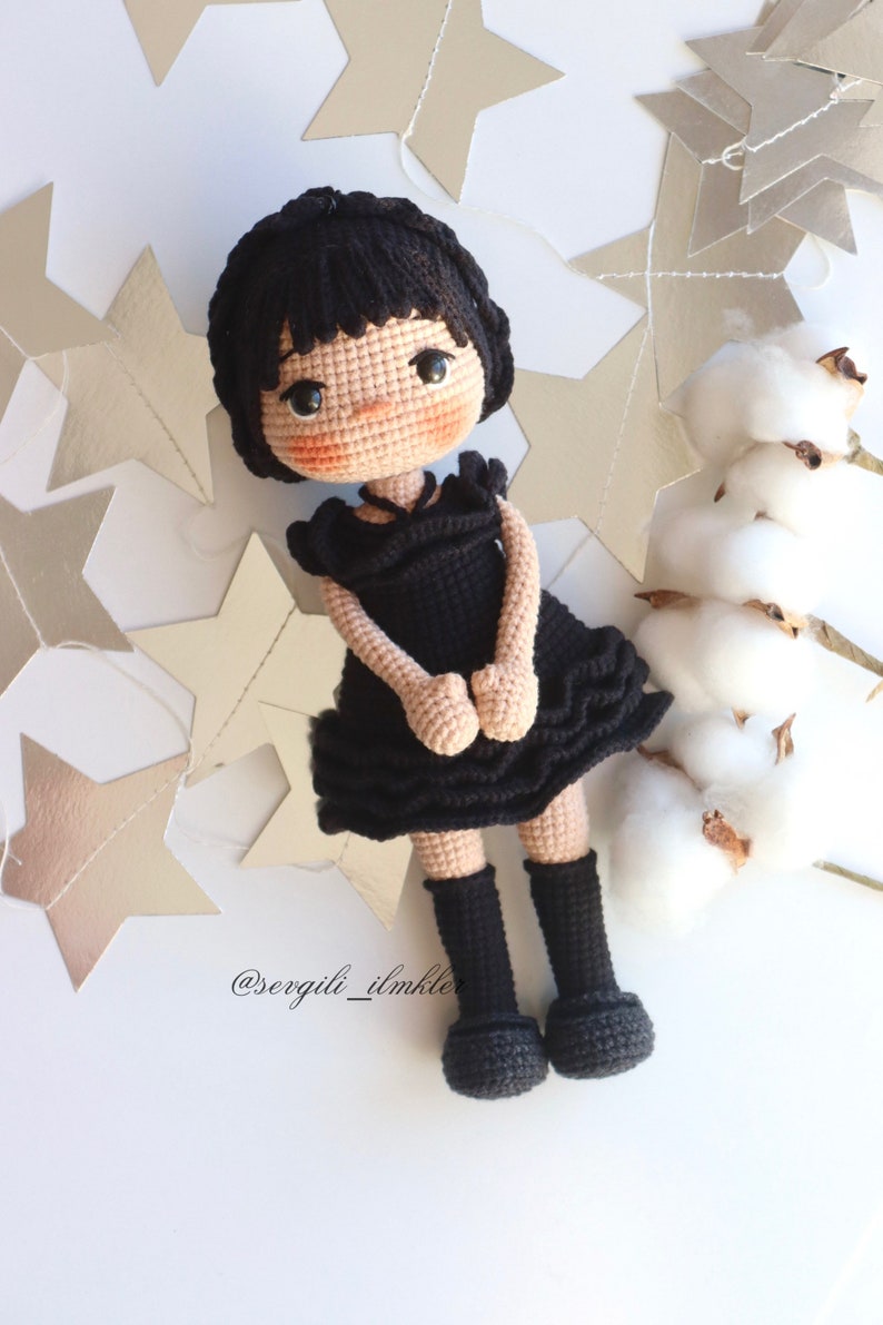 Wednesday English Pattern - Etsy