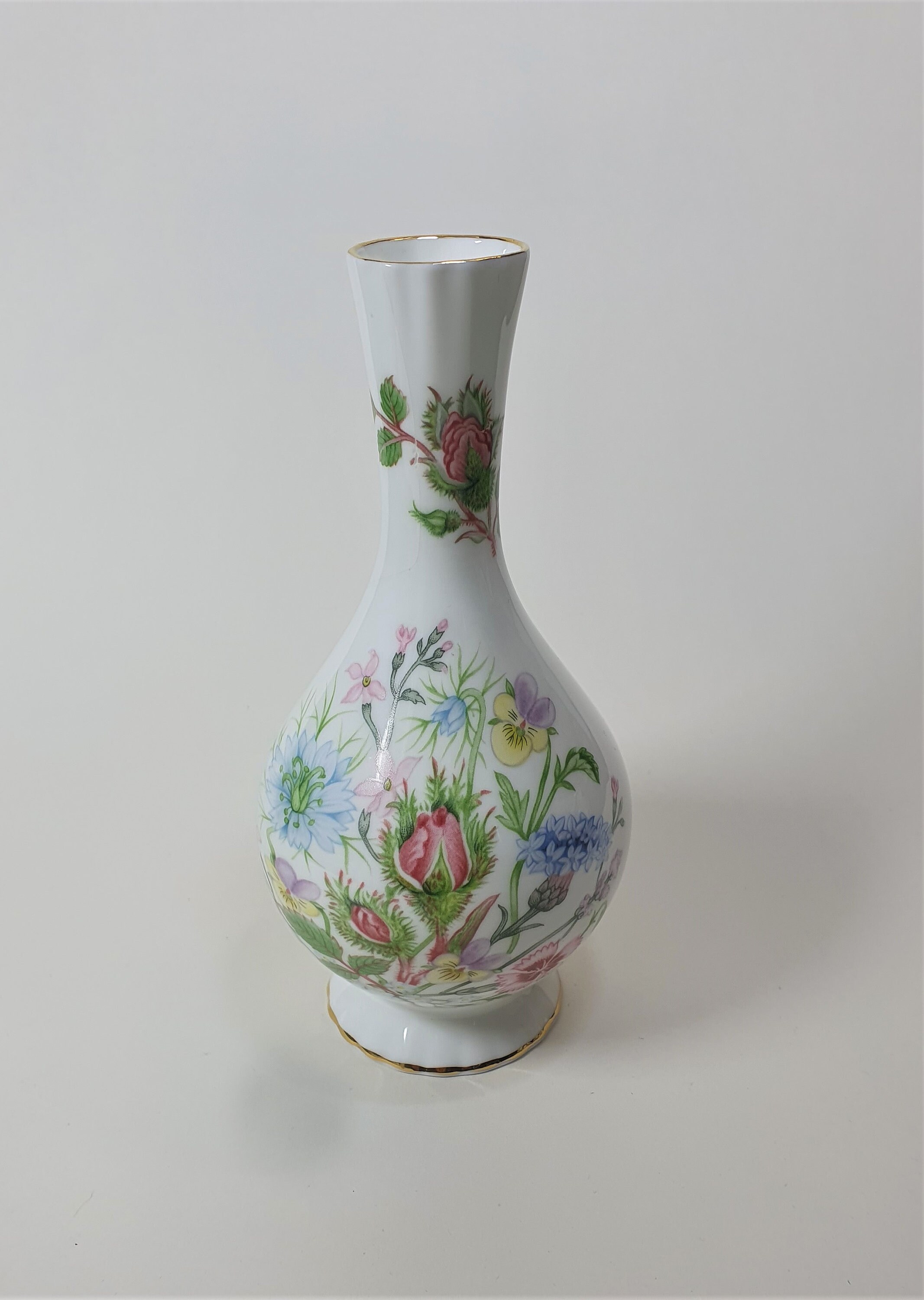 Wild Tudor Bud Vase by Aynsley in English Fine Bone China. C1990 ...