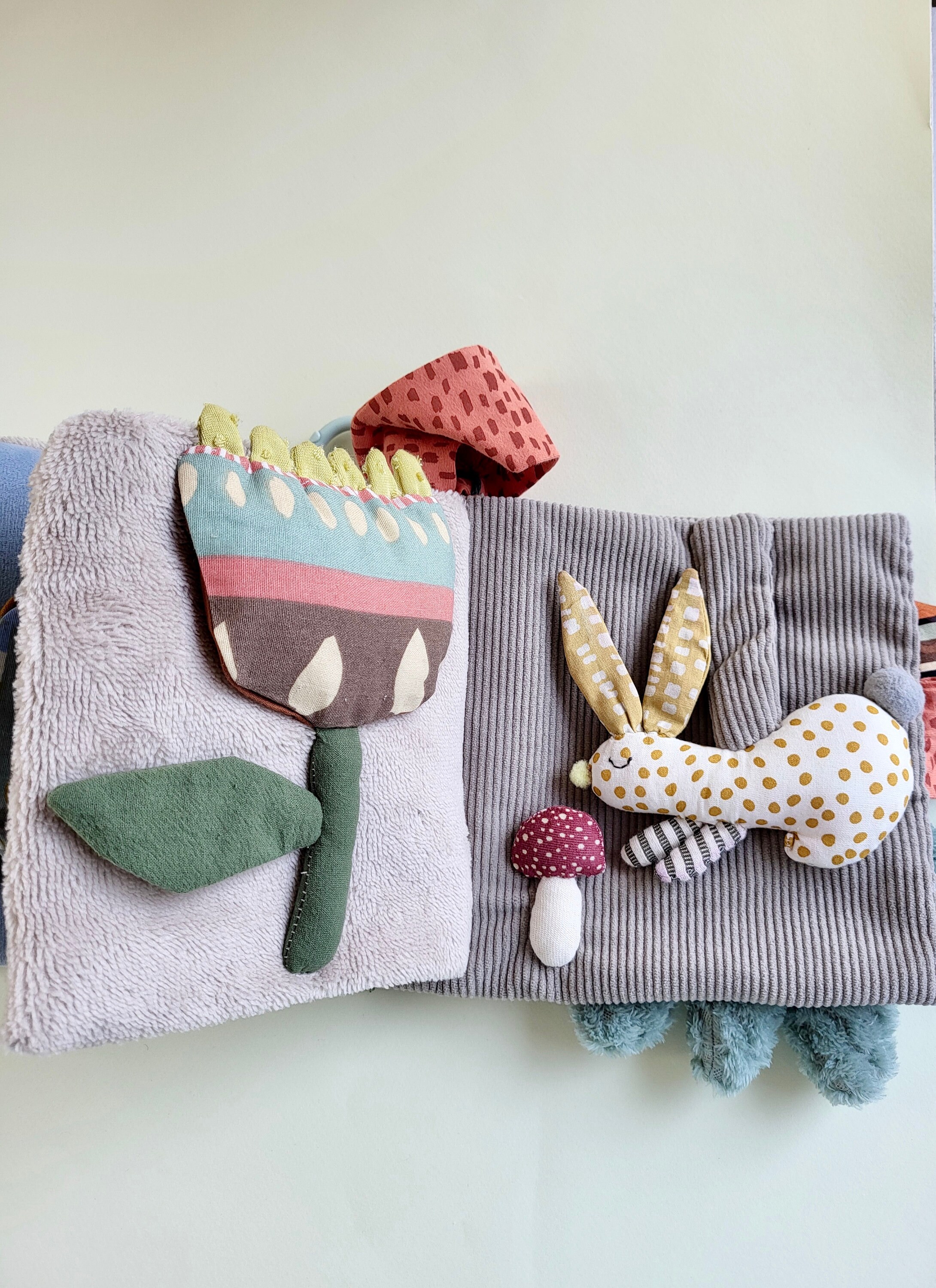 Baby Sensory Book-baby Busy Book Baby Shower-handmade - Etsy