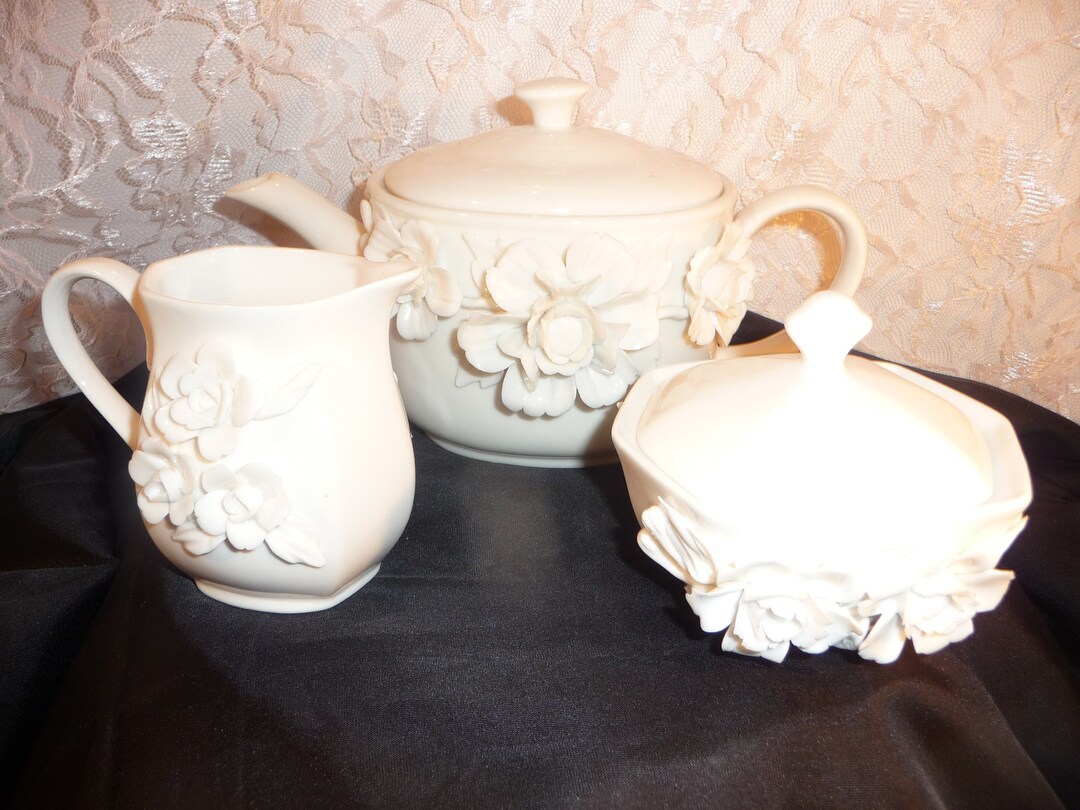 I Godinger & Co Tea Set Teapot Sugar Creamer White Porcelain Applied ...