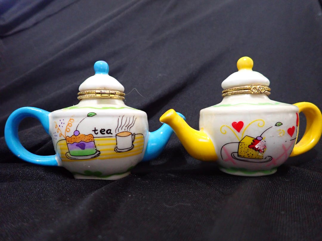 Vintage TEAPOT TRINKET BOXES, Mini Teapots, Blue Tea, Ornaments, Decor ...