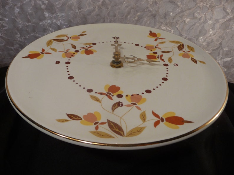 Vintage Jewel Tea, Autumn Leaf Clock, Hall, Salesman's Award Wall Clock ...