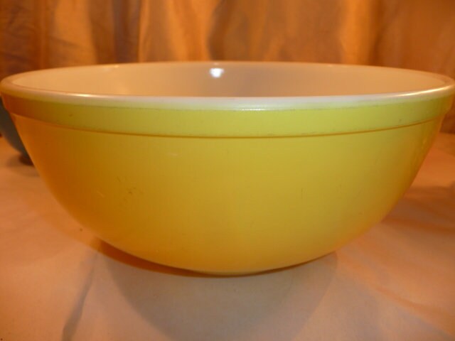 Vintage Pyrex Mixing Bowl Set Primary Colors Full Set - 400 Series ...