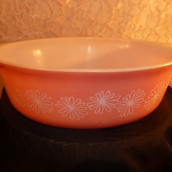 Pink Daisy Vintage Pyrex Casserole Dish - Etsy